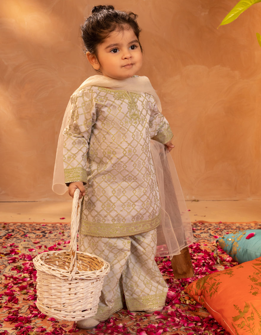 GREEN SILK 3PC STITCHED | JGK-S-JIF-25-1703 FB/IRIS-03 – J. Junaid ...