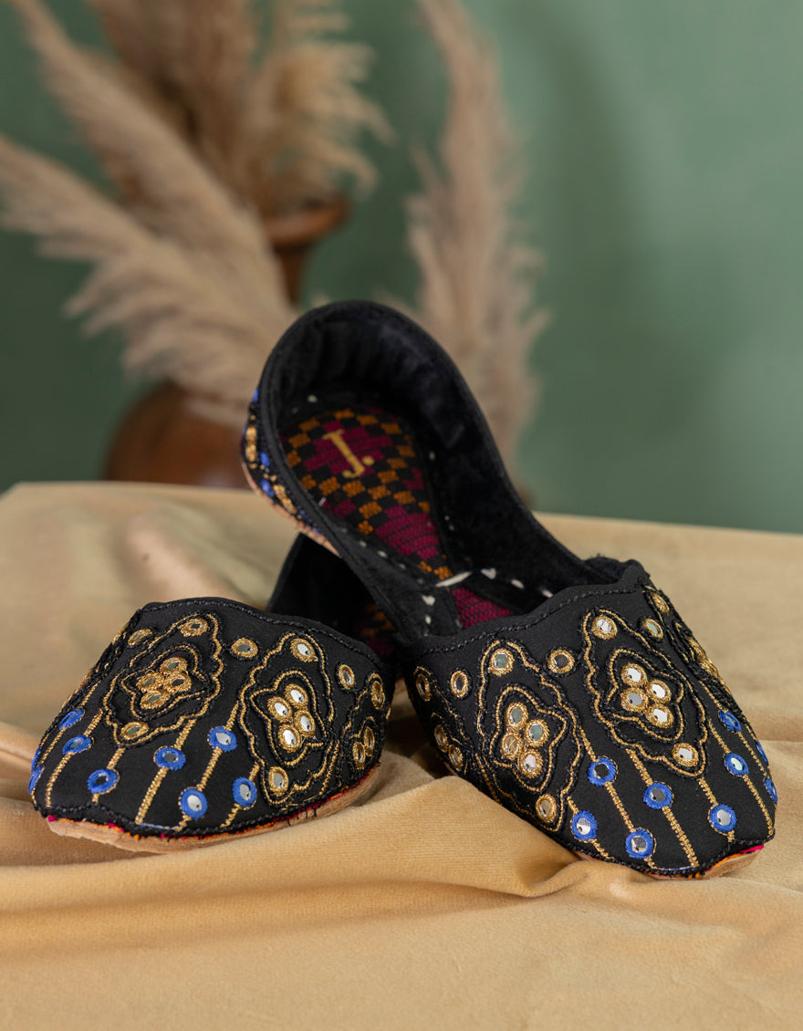 BLACK SILK KHUSSA | JJ-LKH-25-356 FB/WOVEN BEAUTY-2 – J. Junaid Jamshed US